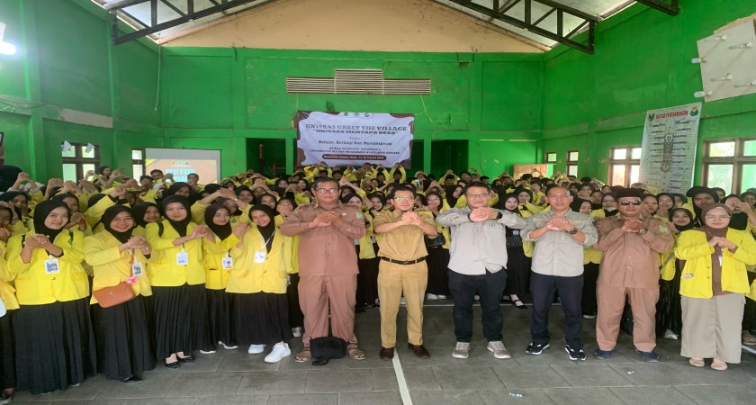 Rektor UNISSAS Resmi Menutup Kegiatan "UNISSAS Menyapa Desa" di Selakau ...